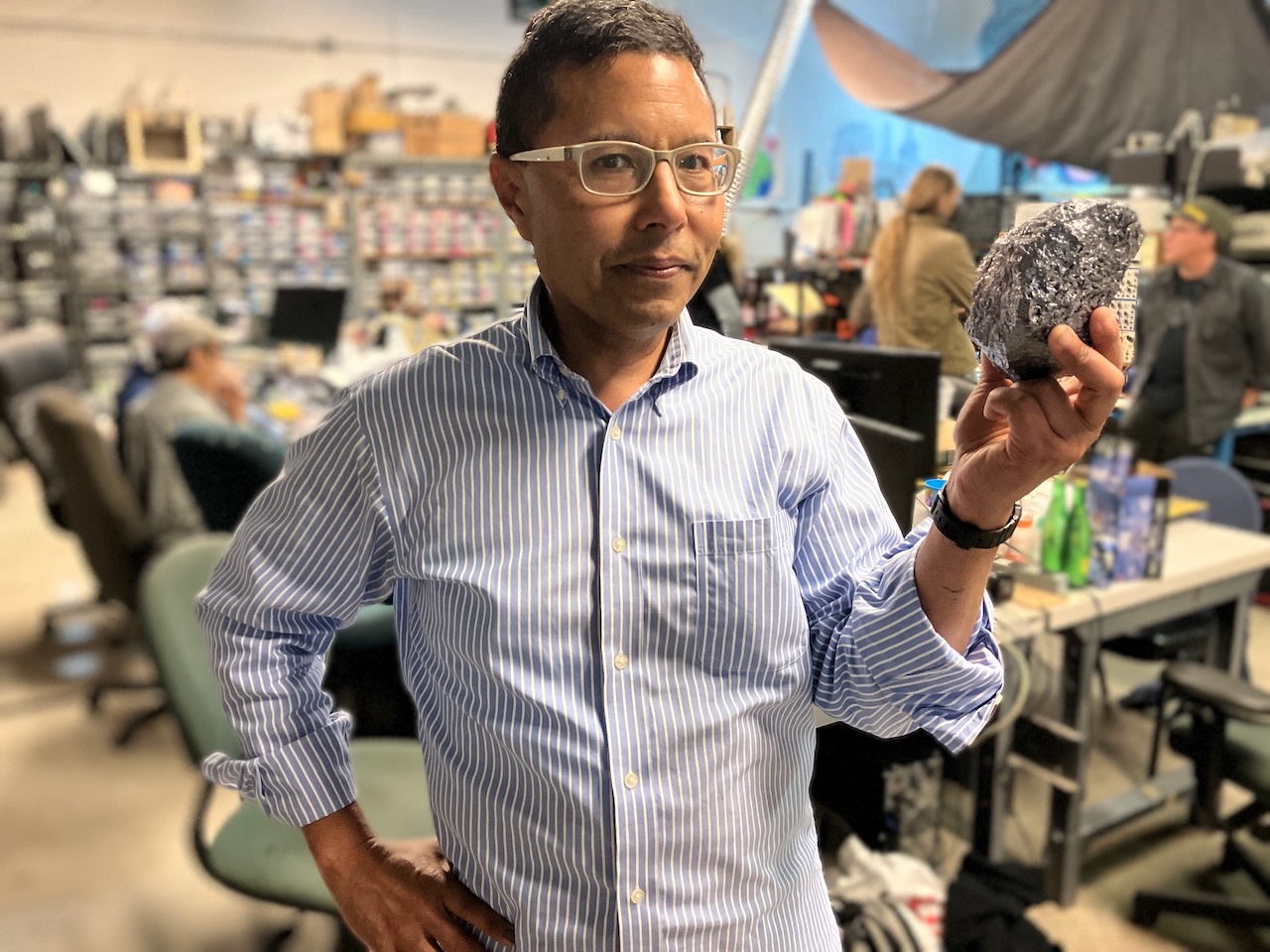 One Night at the Fixit Clinic with Peter Mui | Craftsmanship Magazine